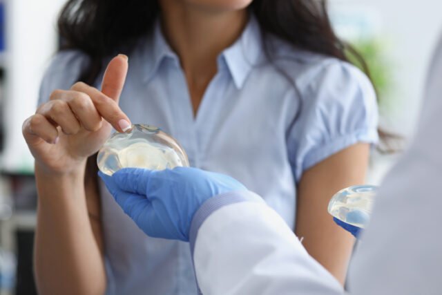 Saline vs. Silicone Implants—What’s the Difference? - Restore SD Plastic Surgery